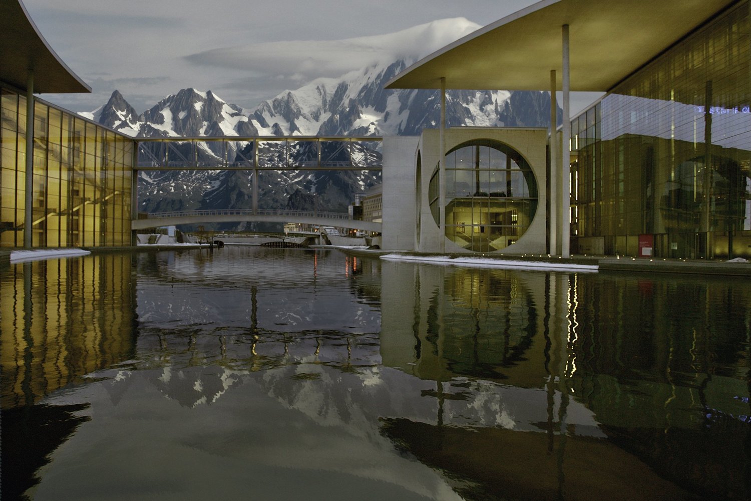 Inscape 051 by Gilles Desrozier (2001) : Photography - SINGULART