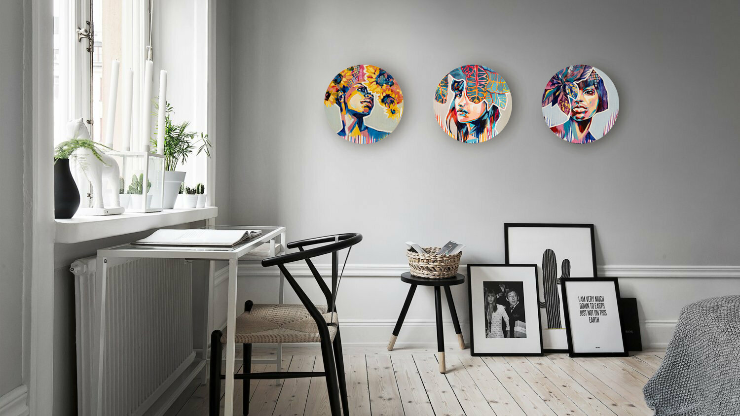 INIMITABLE WOMAN– Triptych wall art, small round canvas, female ...