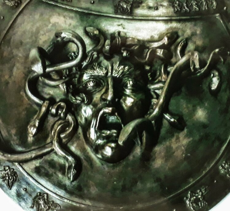 Perseus' shield by Barry Davies RCA (2016) : Sculpture Bronze - SINGULART