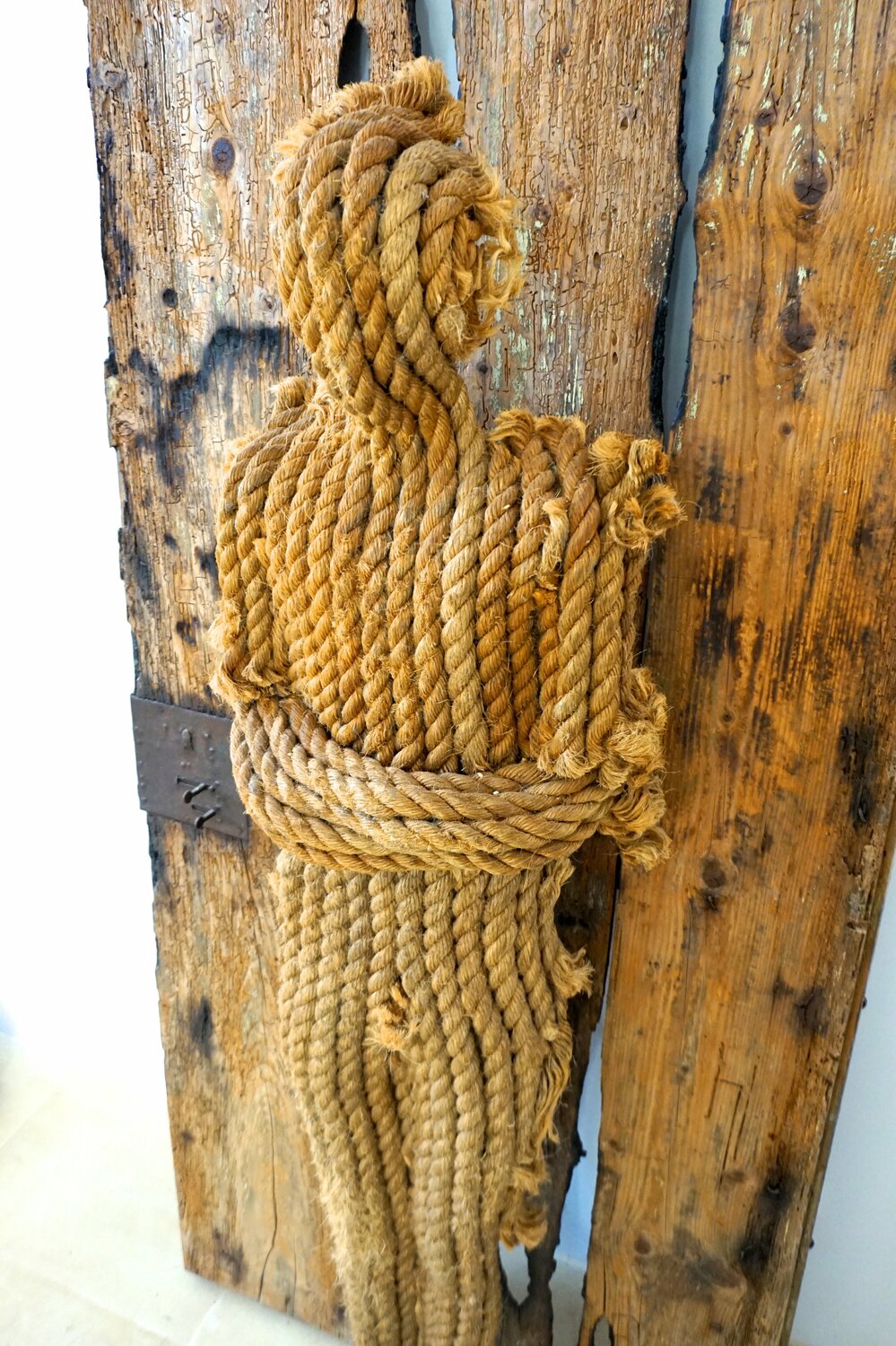 Rope figure by Luben Boykov (2012) : Sculpture Textile - SINGULART
