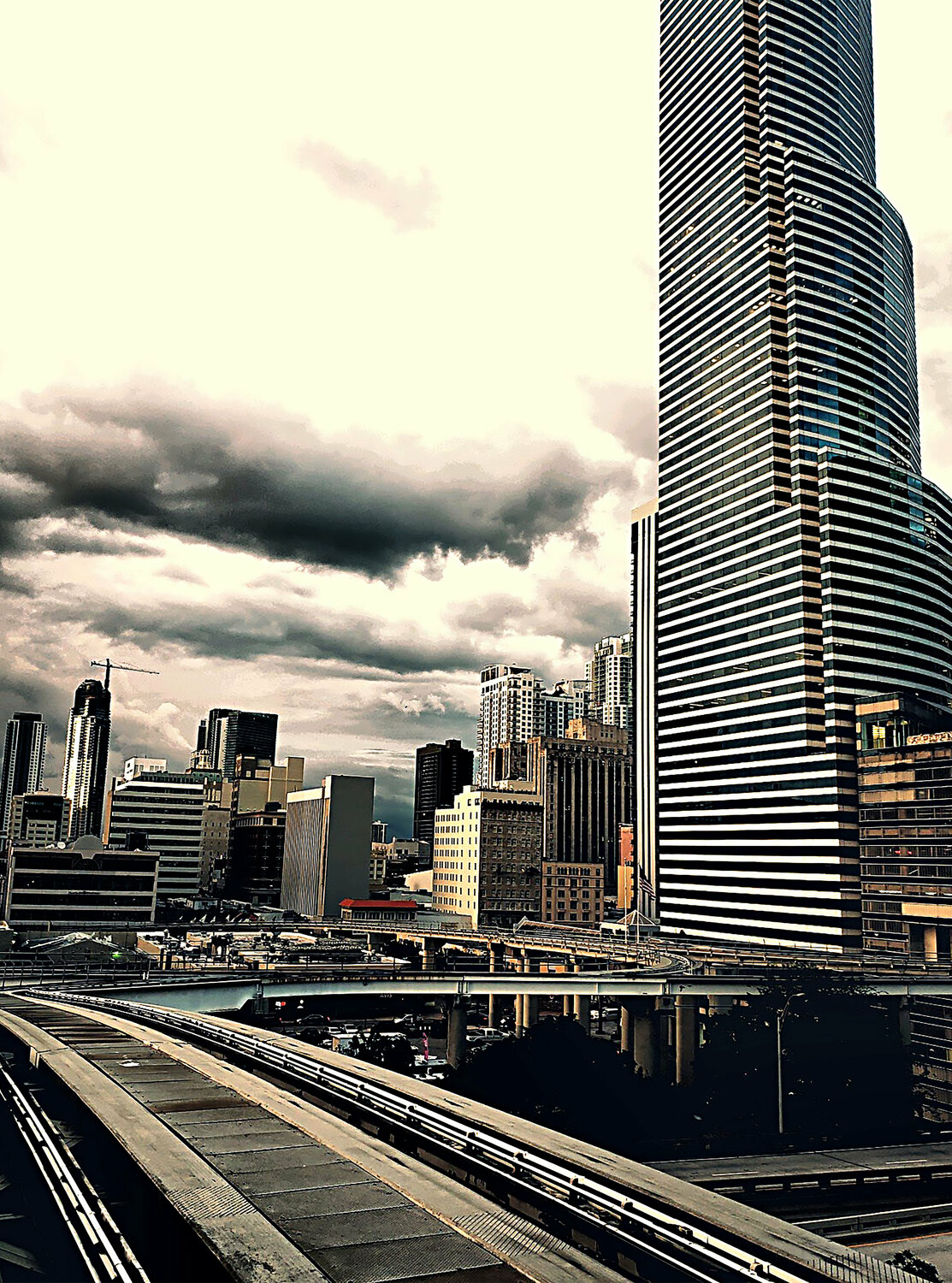 Miami Futuristic City by Thomas Dellert (2018) : Photography Digital on ...